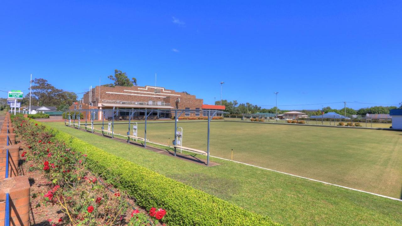 All Travellers Motor Inn:Home