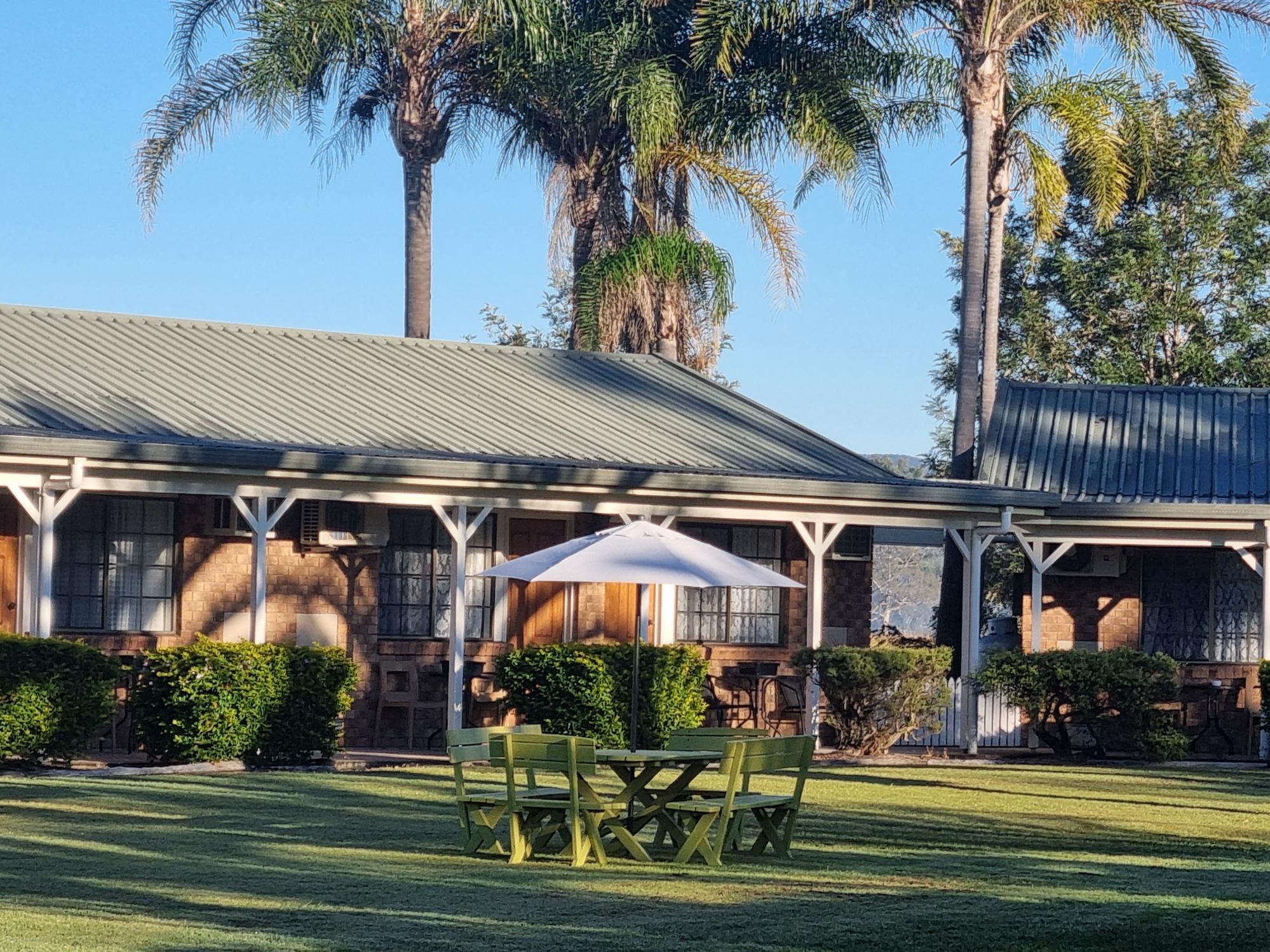 Koorawatha Homestead Motel:Home