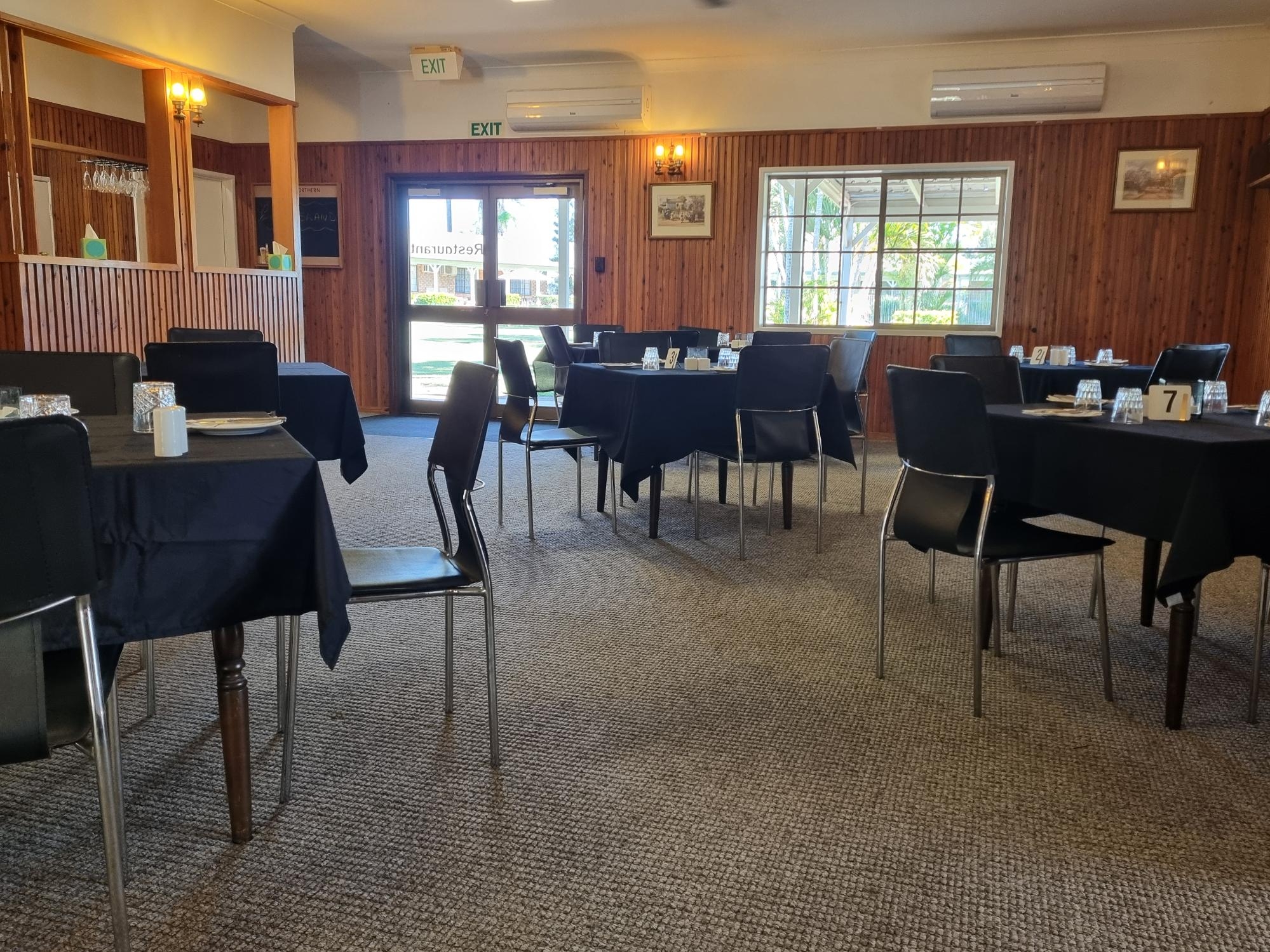 Koorawatha Homestead Motel:Home