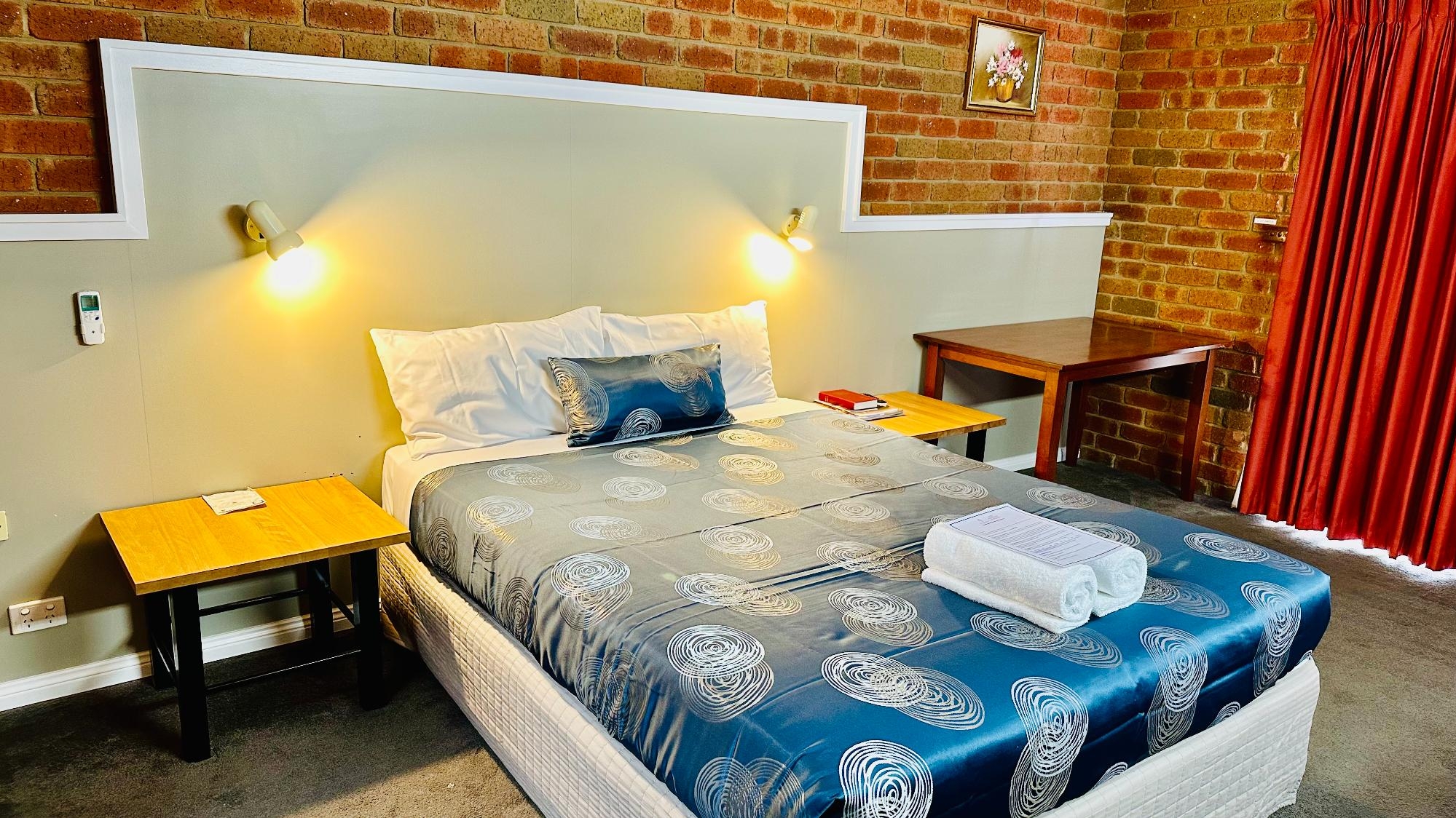 Early Australian Motor Inn:Home