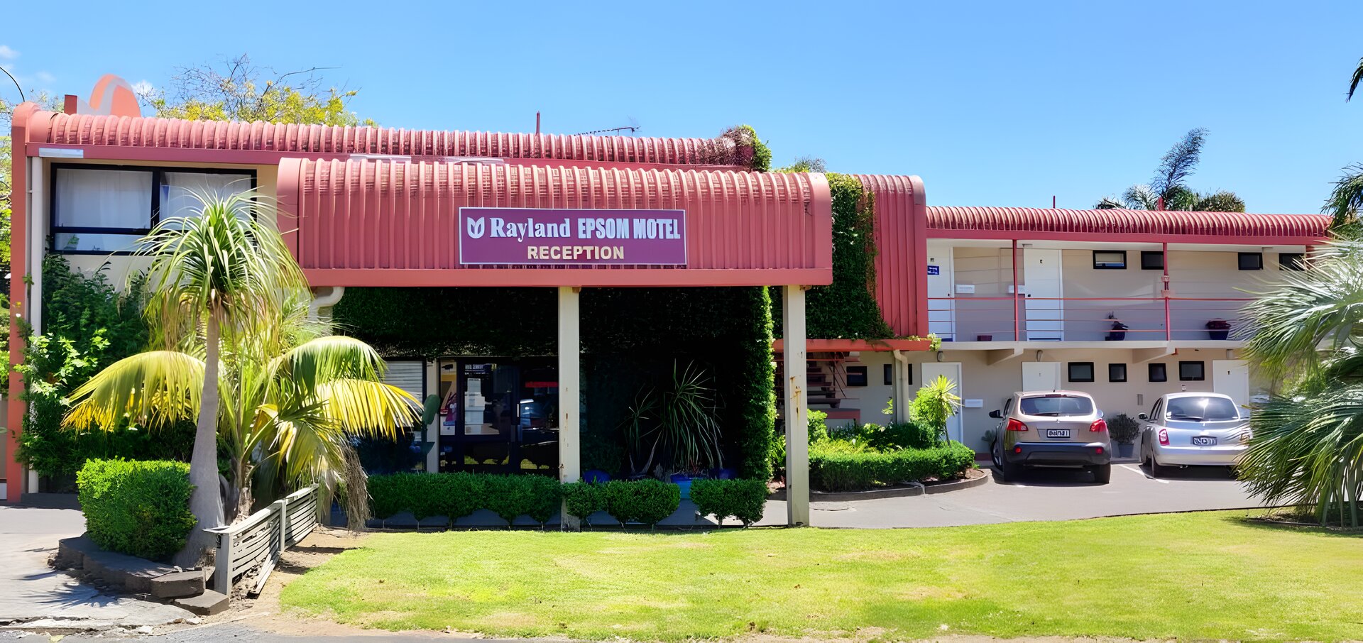 Rayland Epsom Motel:Home