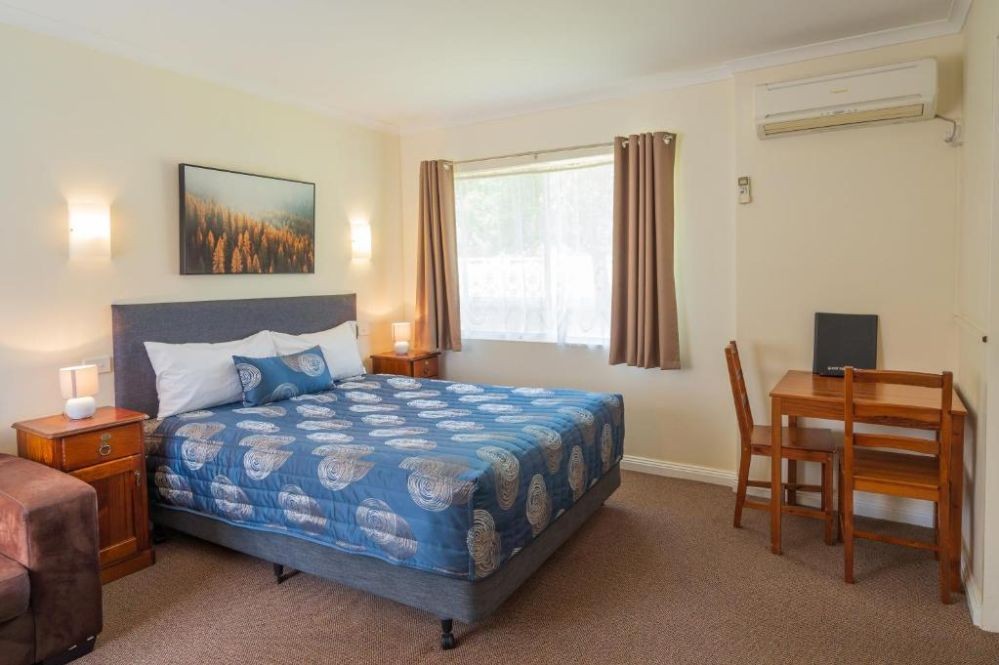 Bookings247: Castle Motel